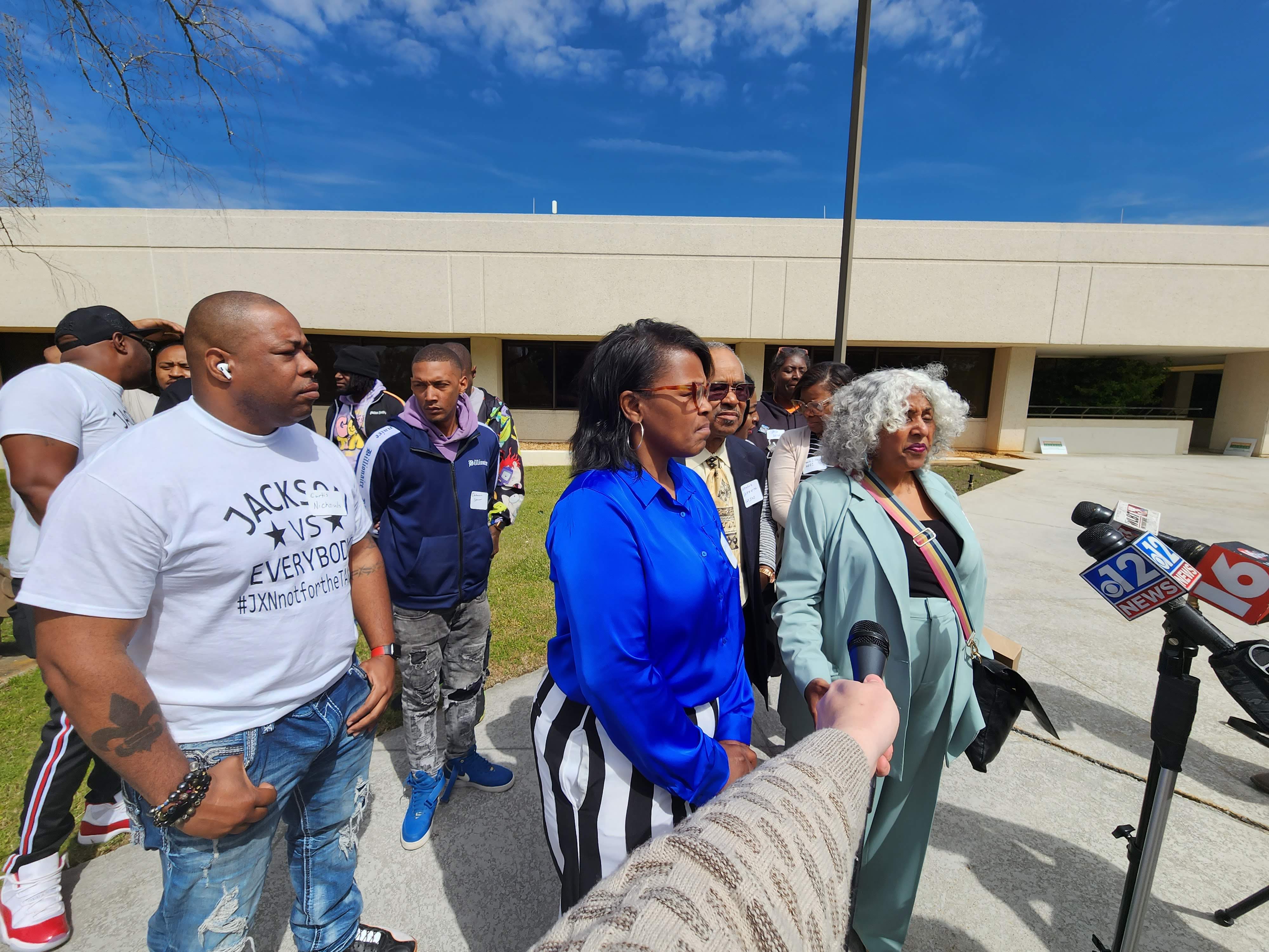 Jackson community activists demand transparency in water system ...