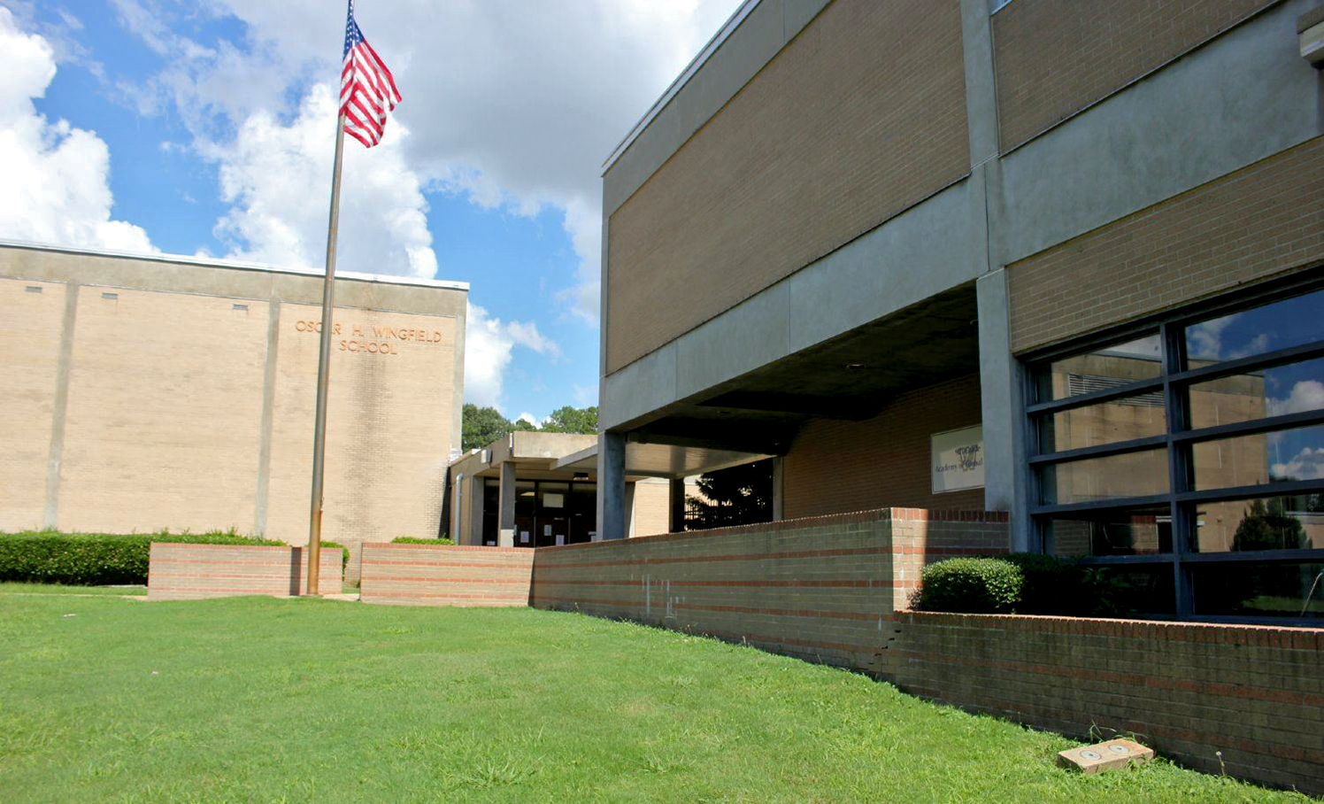 Wingfield High closes doors for good as Jackson Public Schools begins ...