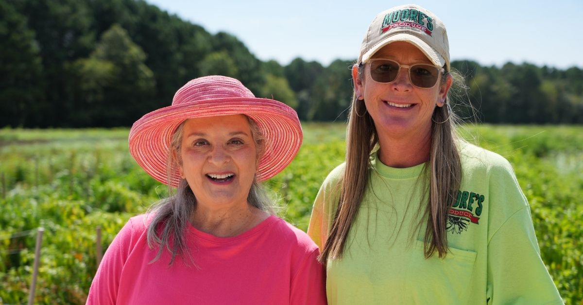 Picking the Perfect Pepper at Moore’s Produce | The Key Ingredient with ...