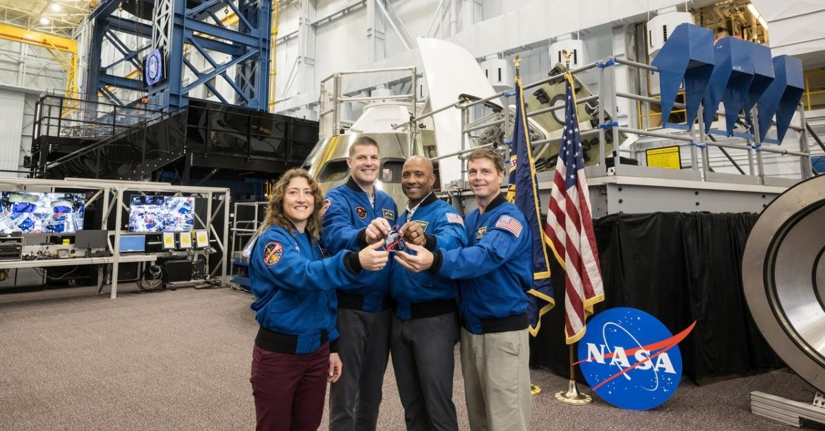 NASA’s Artemis II Astronauts Reveal Mission Patch | PBS North Carolina