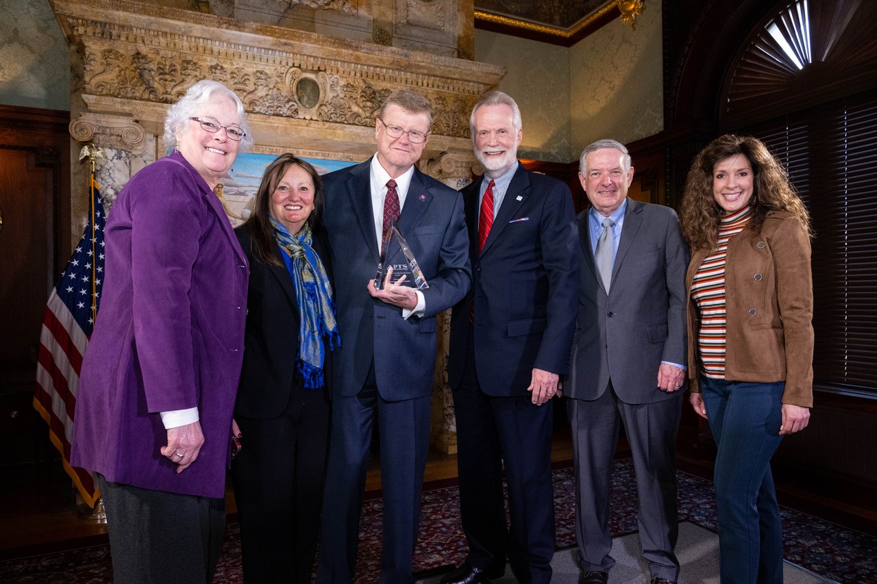 Mar. 1, 2023 | Congressman Mark Amodei Receives Champion of Public ...