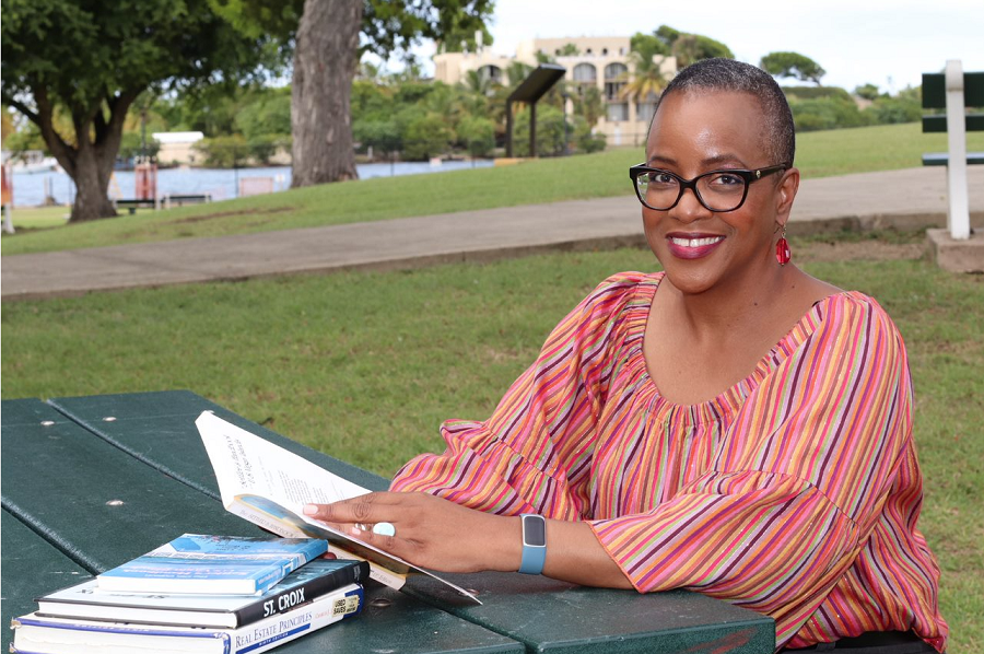 Senator Novelle E. Francis Congratulates Chief of Staff